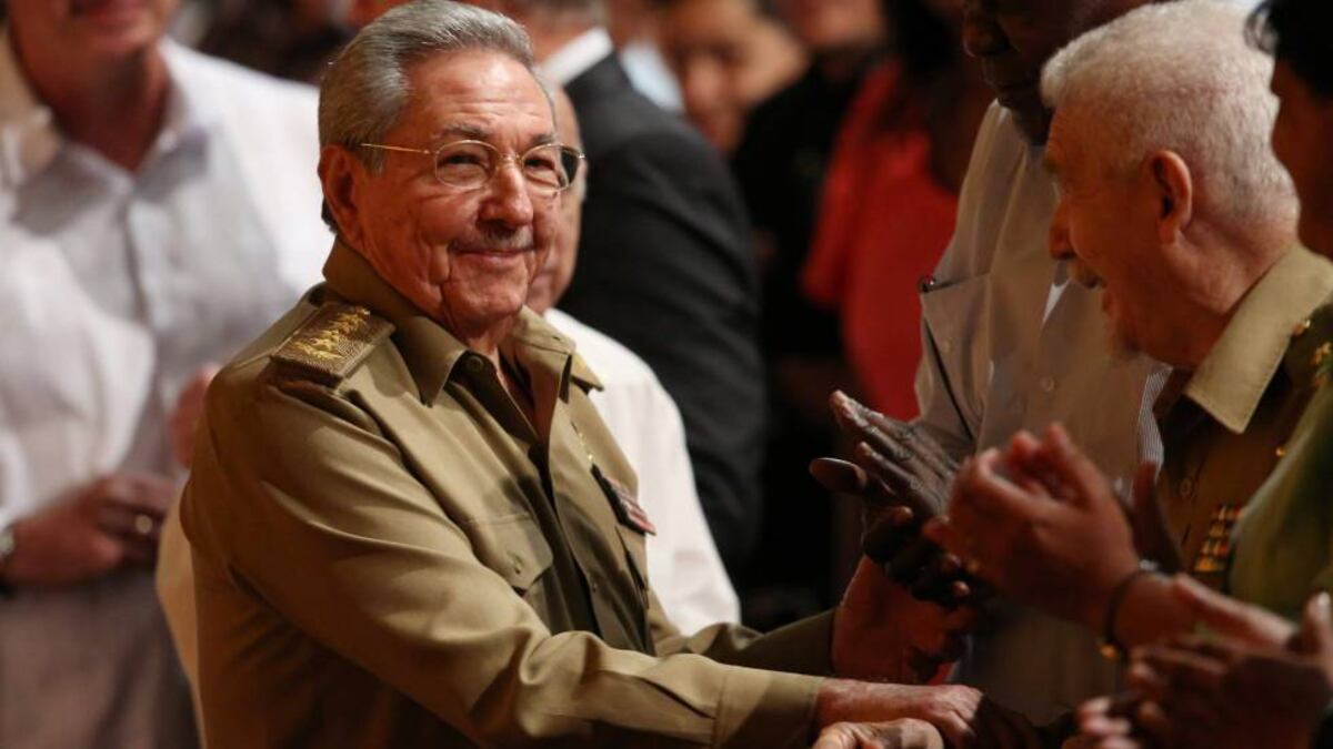 Cuba: Raúl Castro orquestra sua saída do poder | Internacional | EL ...