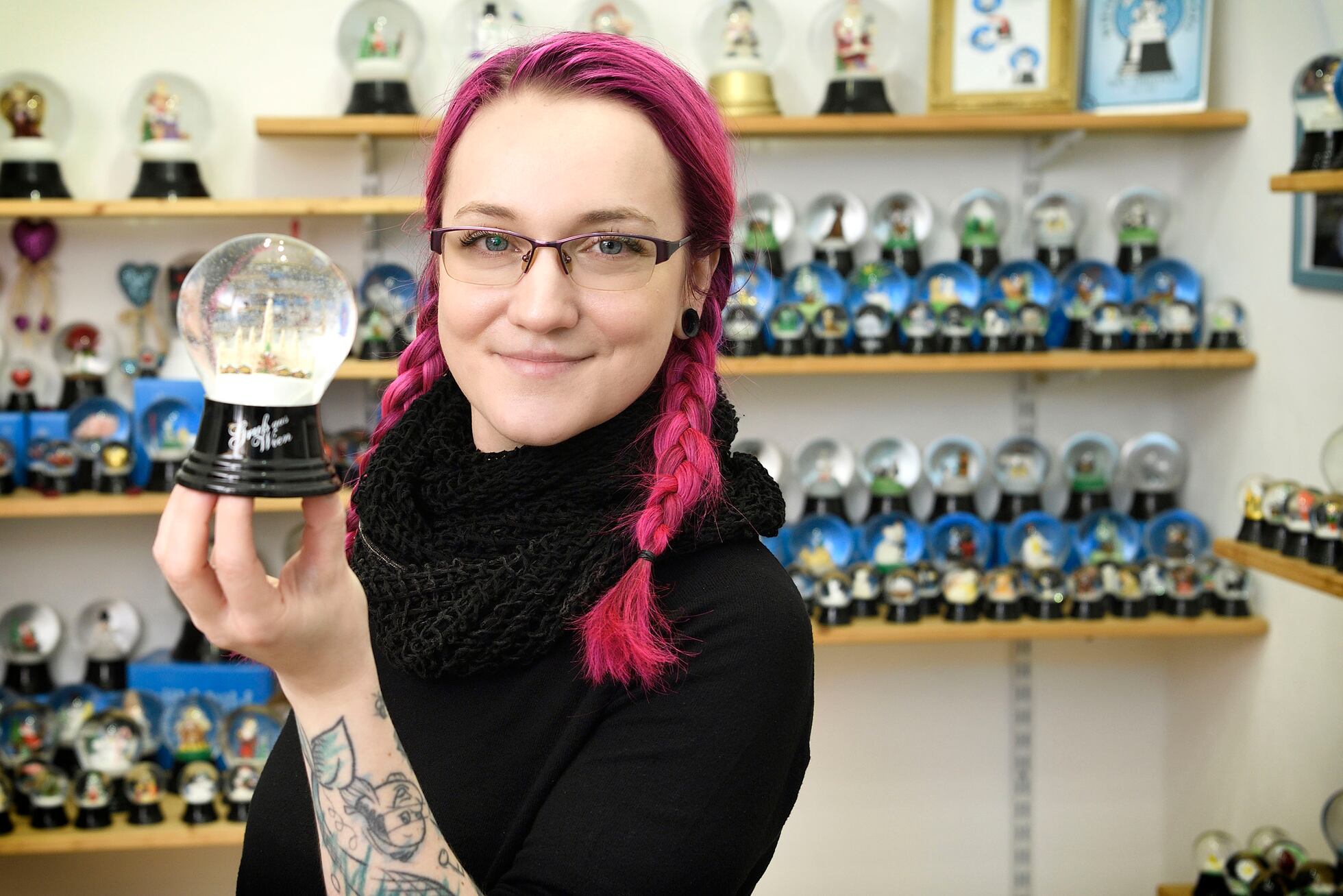 La historia de los Perzy, la familia vienesa que inventó las bolas de ...