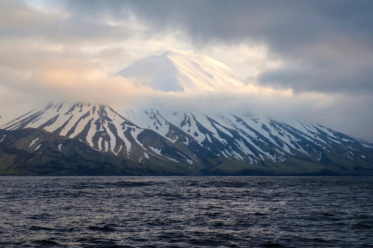 Swarm of quakes at Alaska volcano could mean eruption coming | U.S ...