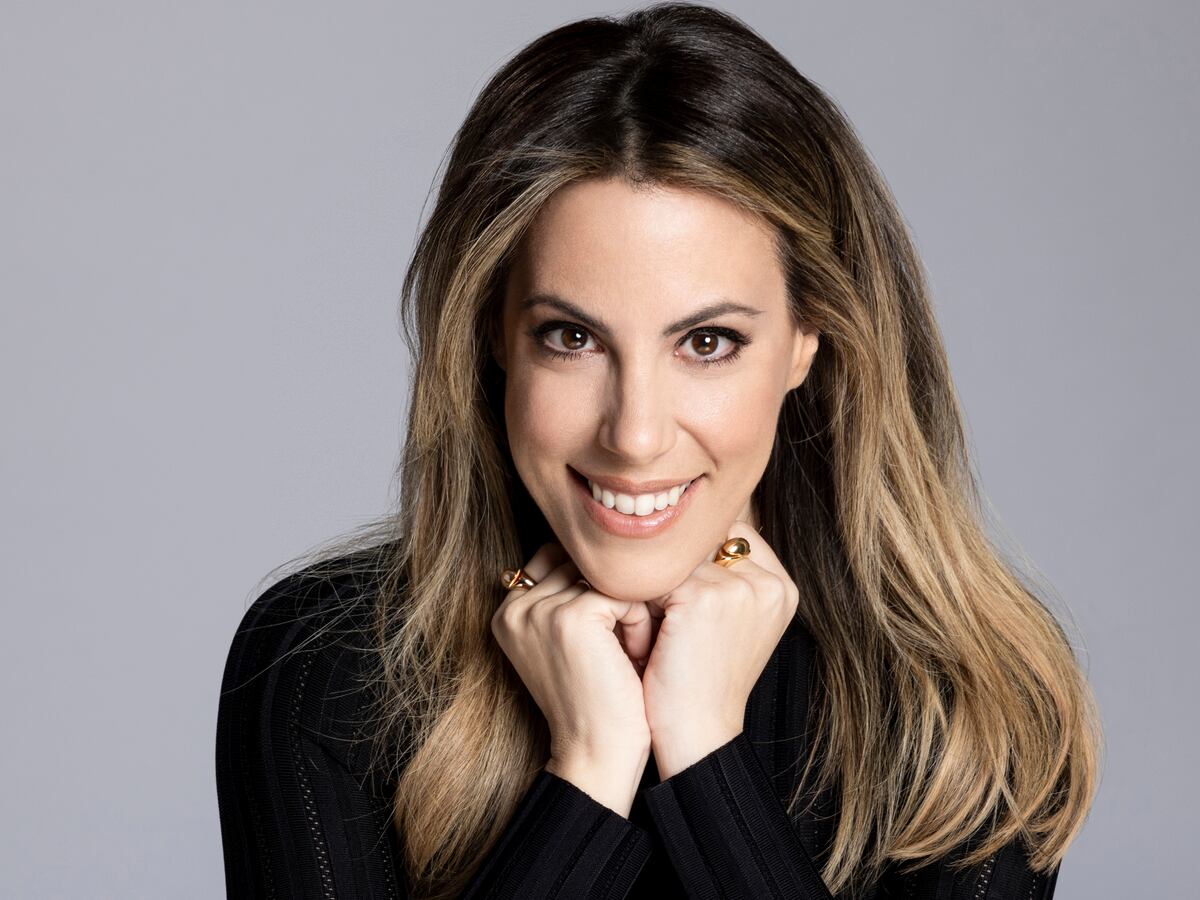 ¿Quién es Mary Katranztou, la primera directora creativa de accesorios ...