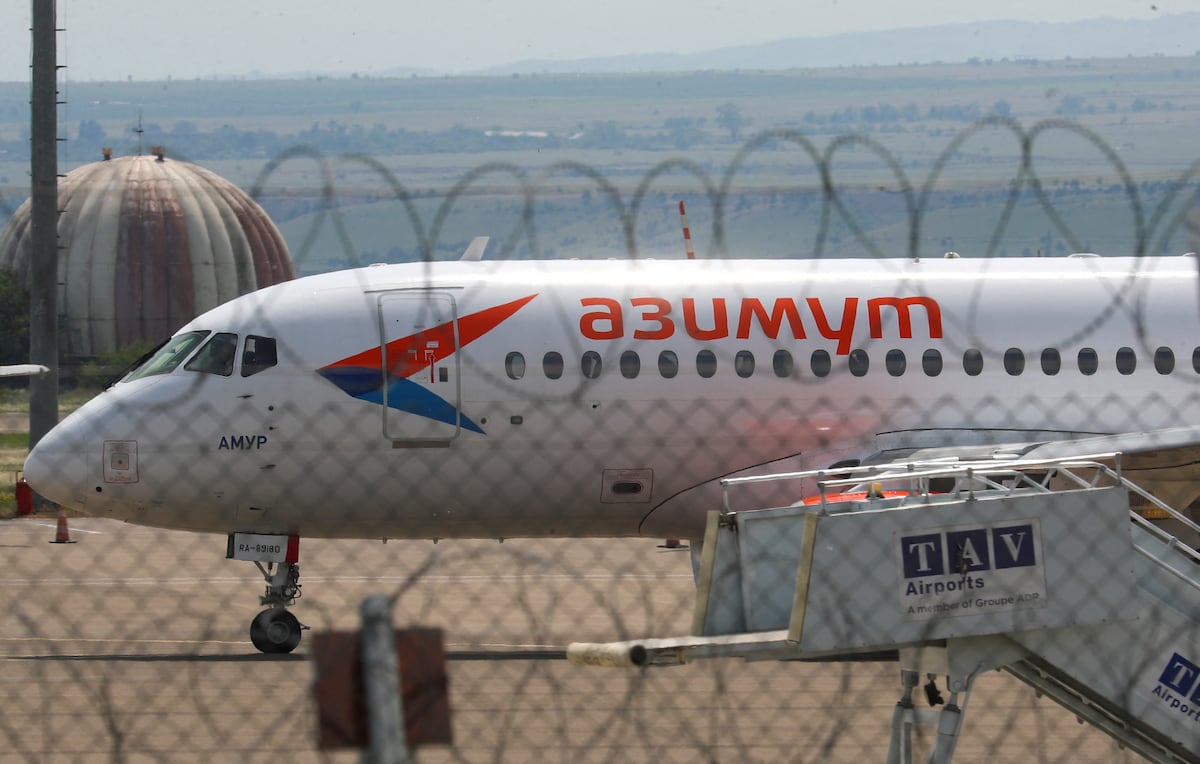 Sanctions threaten Russian aviation safety: Expired components and ...