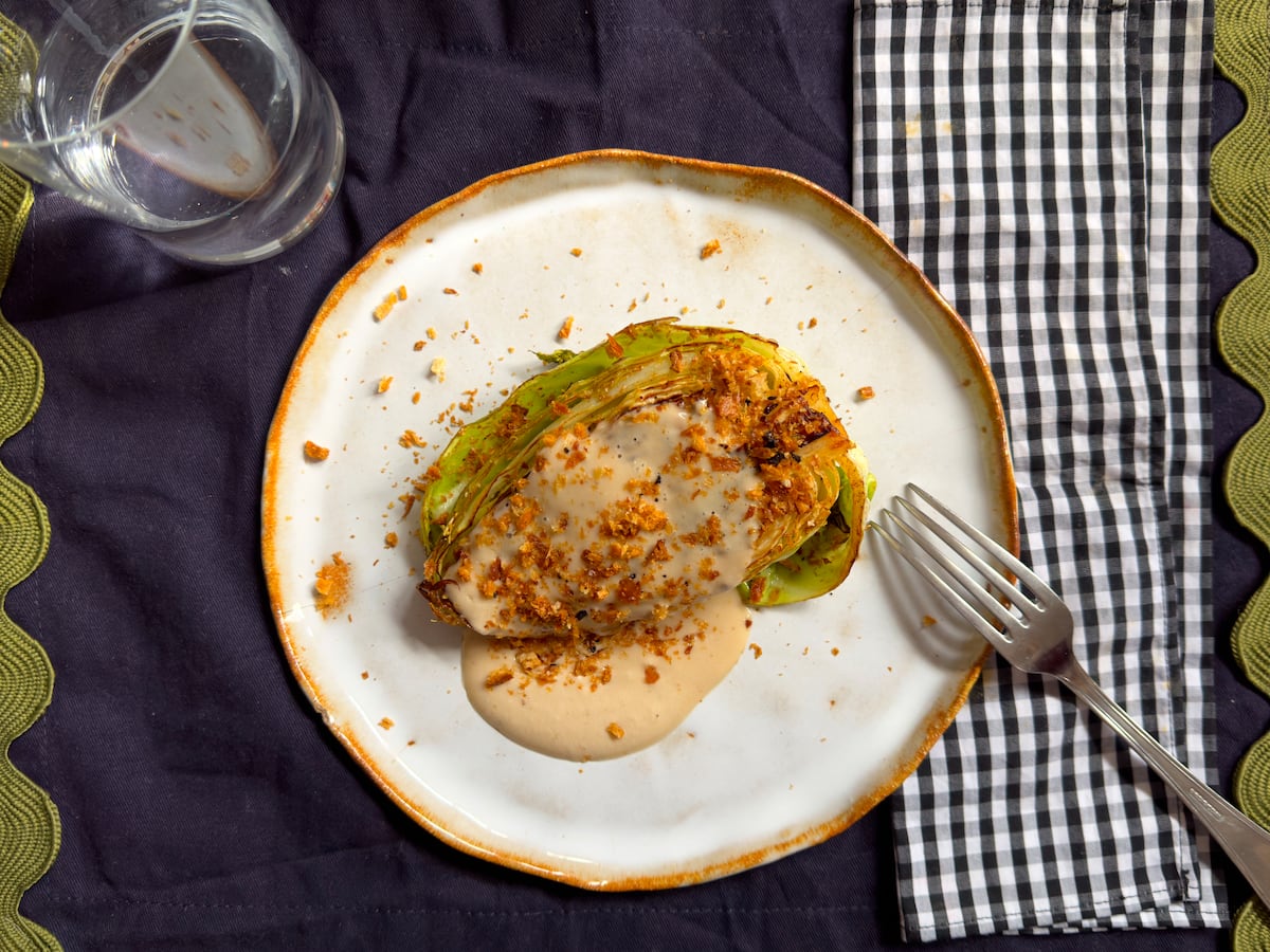 Col a la plancha con salsa de parmesano y anchoas | El Comidista ...