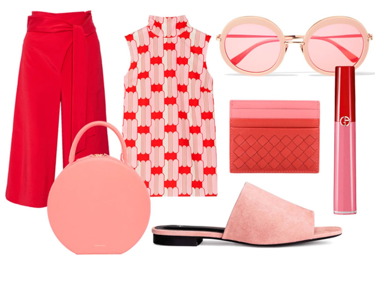 Guía práctica para perder el miedo a combinar rosa y rojo | Fotos | EL PAÍS