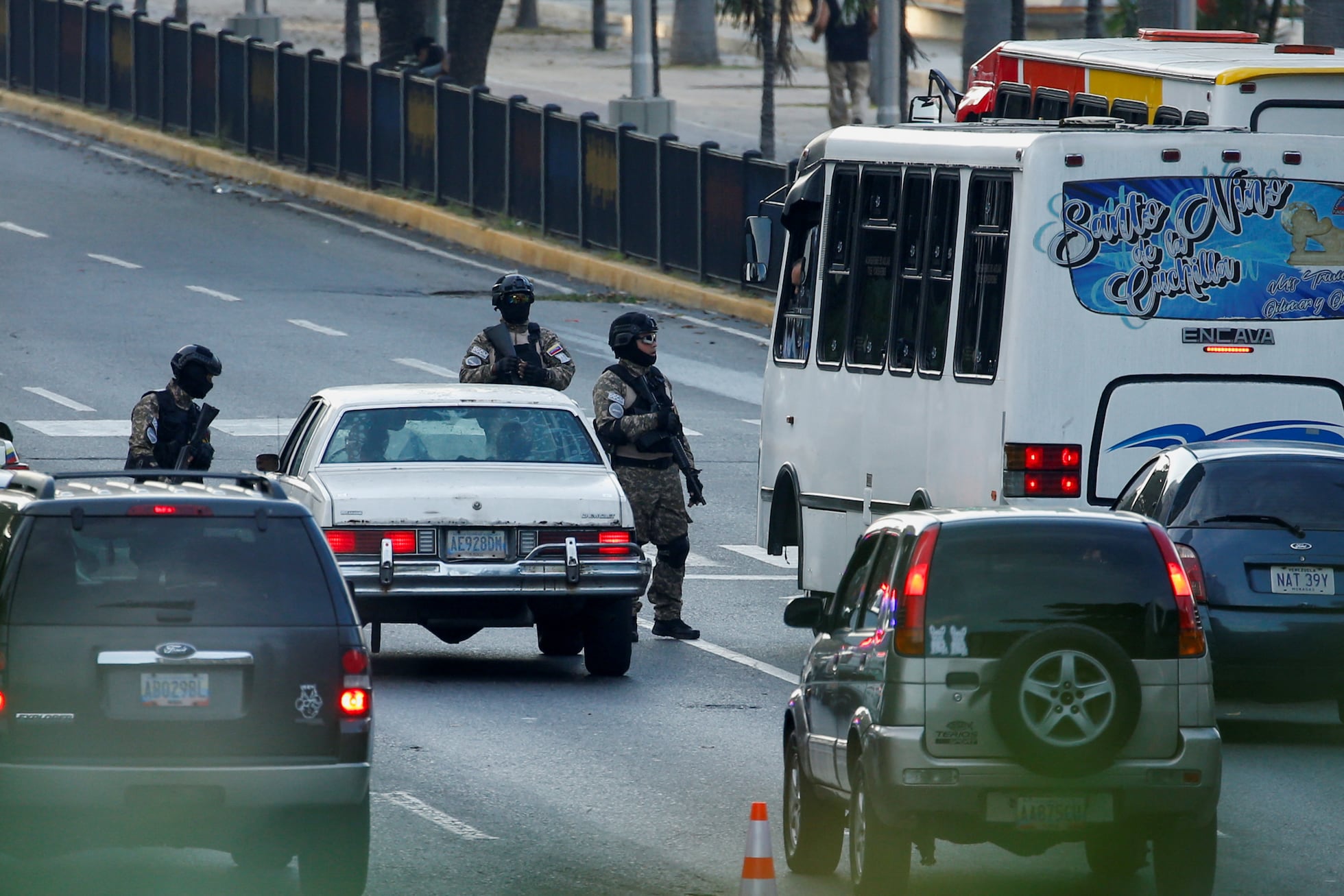 Venezuela: Chavismo reinforces police and military presence in the ...