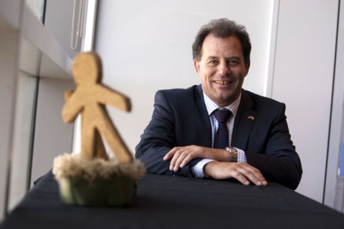 “No se trata de incentivar los contratos, sino de crear empleo ...