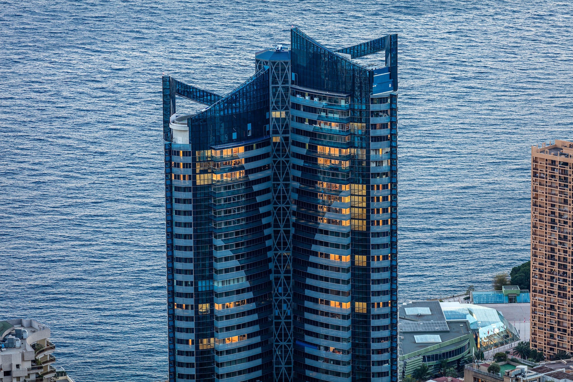 Helicopter pads, infinity pools and wine cellars at 400 feet: The ...