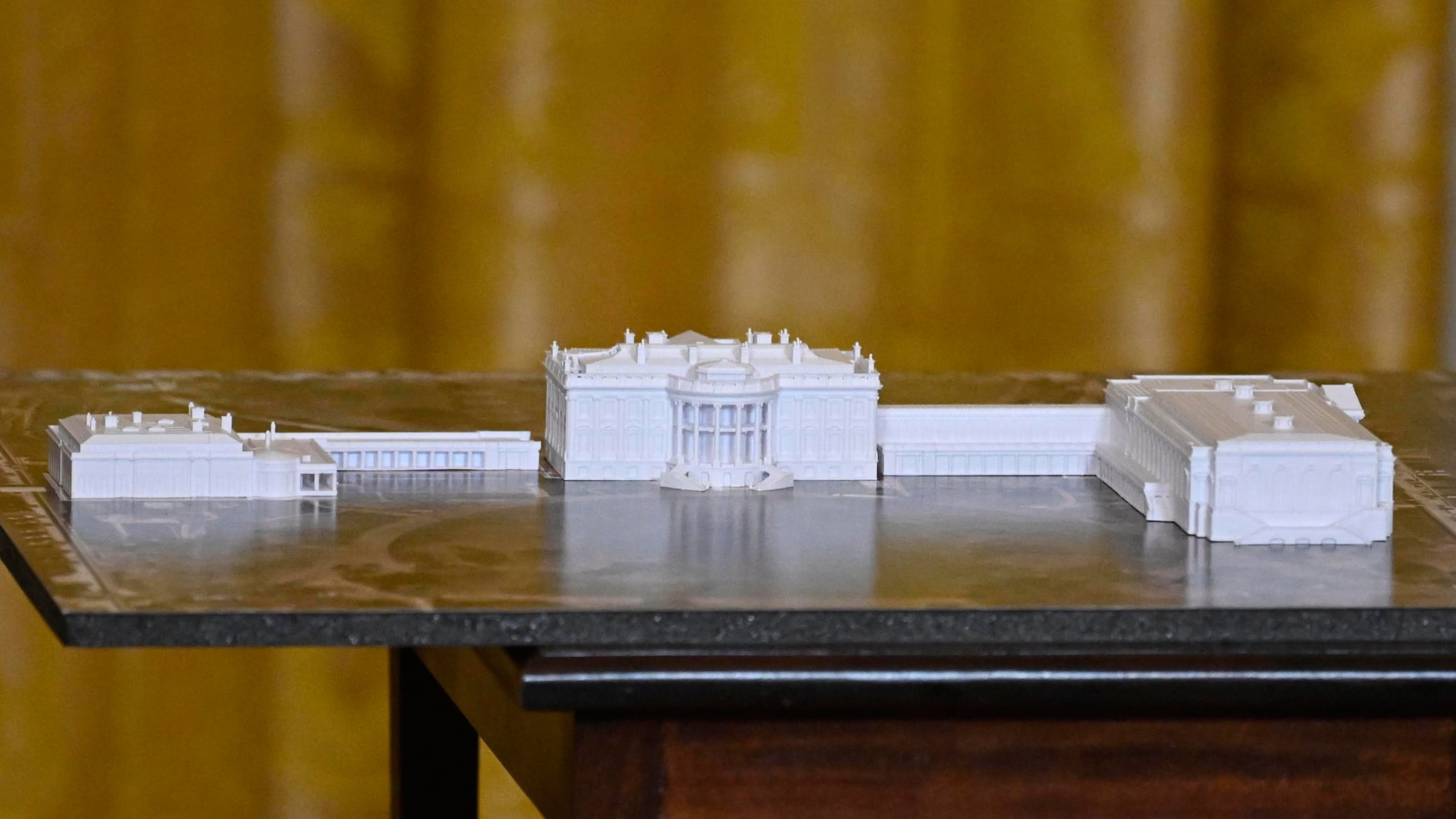 Trump tira la fachada del ala este de la Casa Blanca para construir su ...