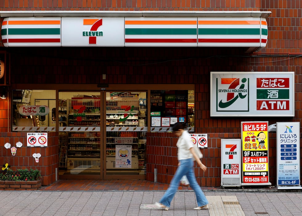 La millonaria familia dueña de 7-Eleven lucha por quedarse con la empresa: propone sacar a Bolsa ...
