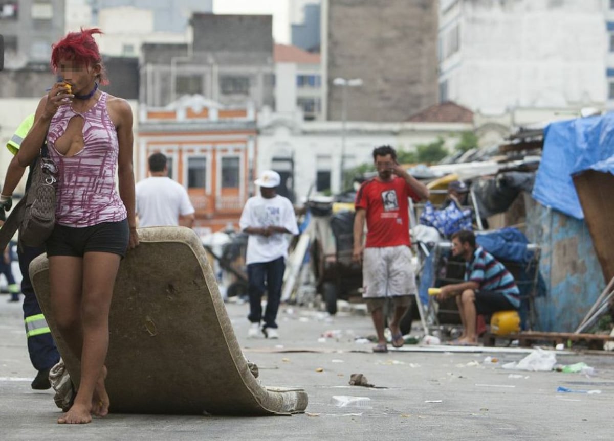 Homelessness in Brazil has increased tenfold in a decade to more than ...