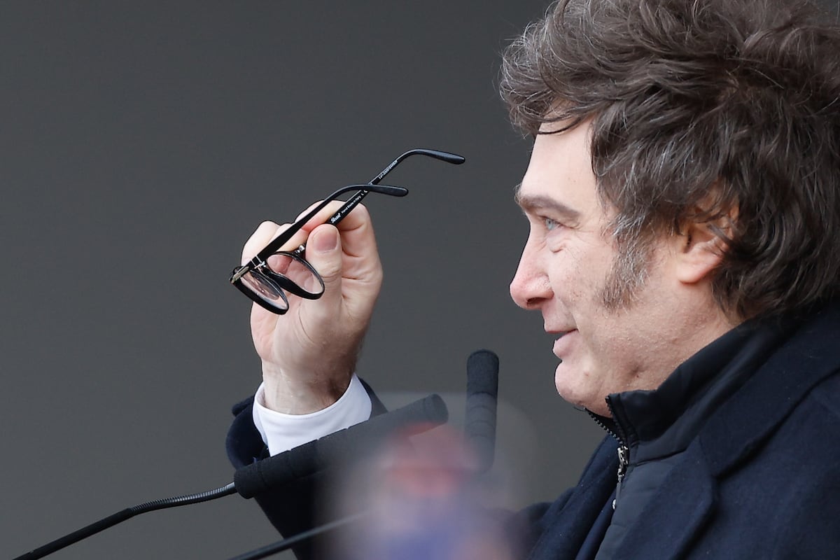 Winndago nu in addition to her sweetness, she's a darling,