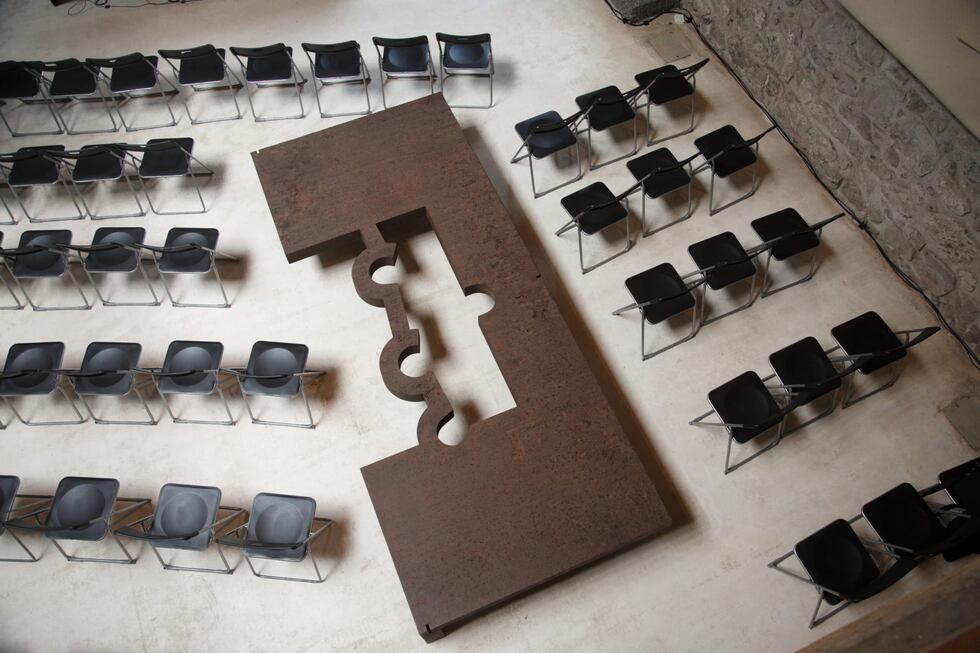 Las esculturas de Chillida vuelven a casa 20 años después | Cultura ...