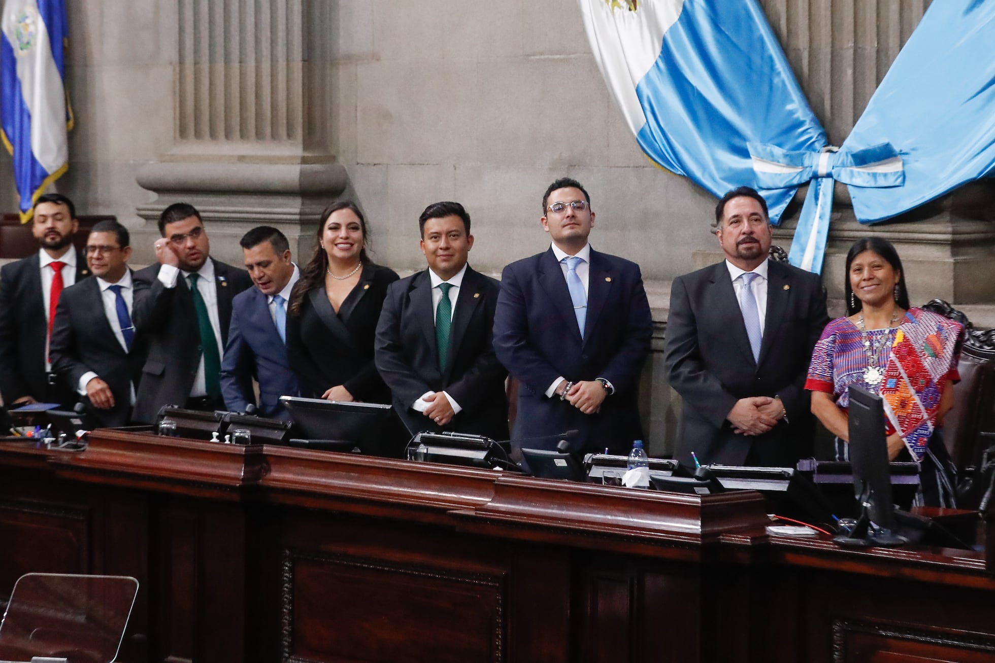 Bernardo Arévalo sworn in as president of Guatemala after Congress ...