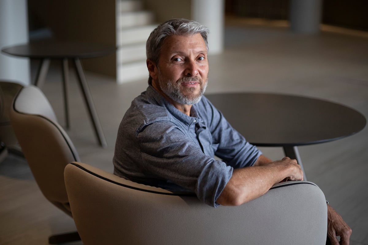 Feminismo: Gary Baker: “Que un hombre sienta que debe rendir cuentas si ...