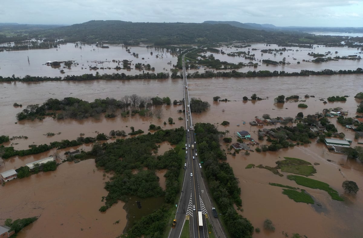 Las lluvias torrenciales causadas por un ciclón dejan 22 muertos en el ...