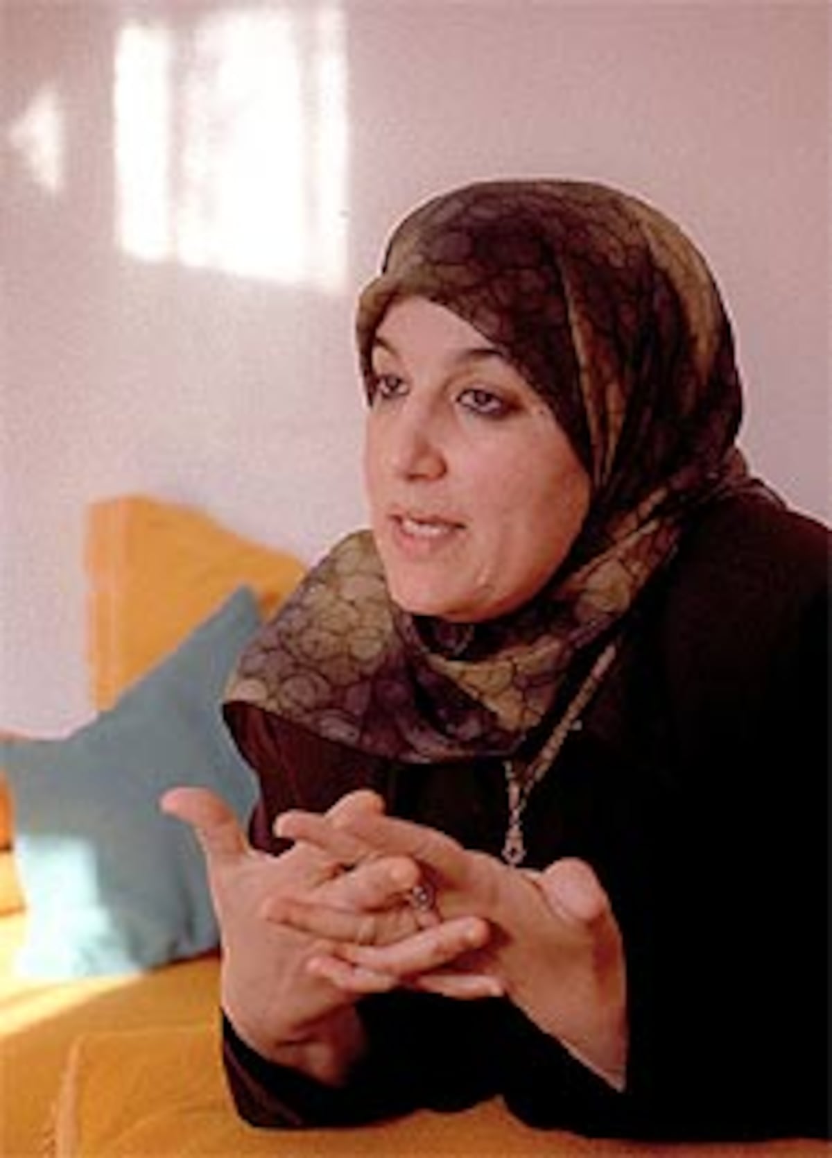 Nadia Yassin, portavoz del movimiento Justicia y Caridad ...