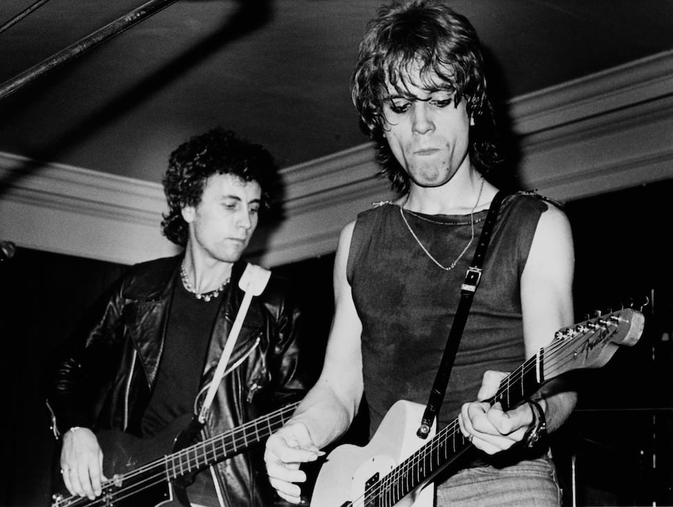 El delirante camino a la redención de Peter Perrett, líder de los ...