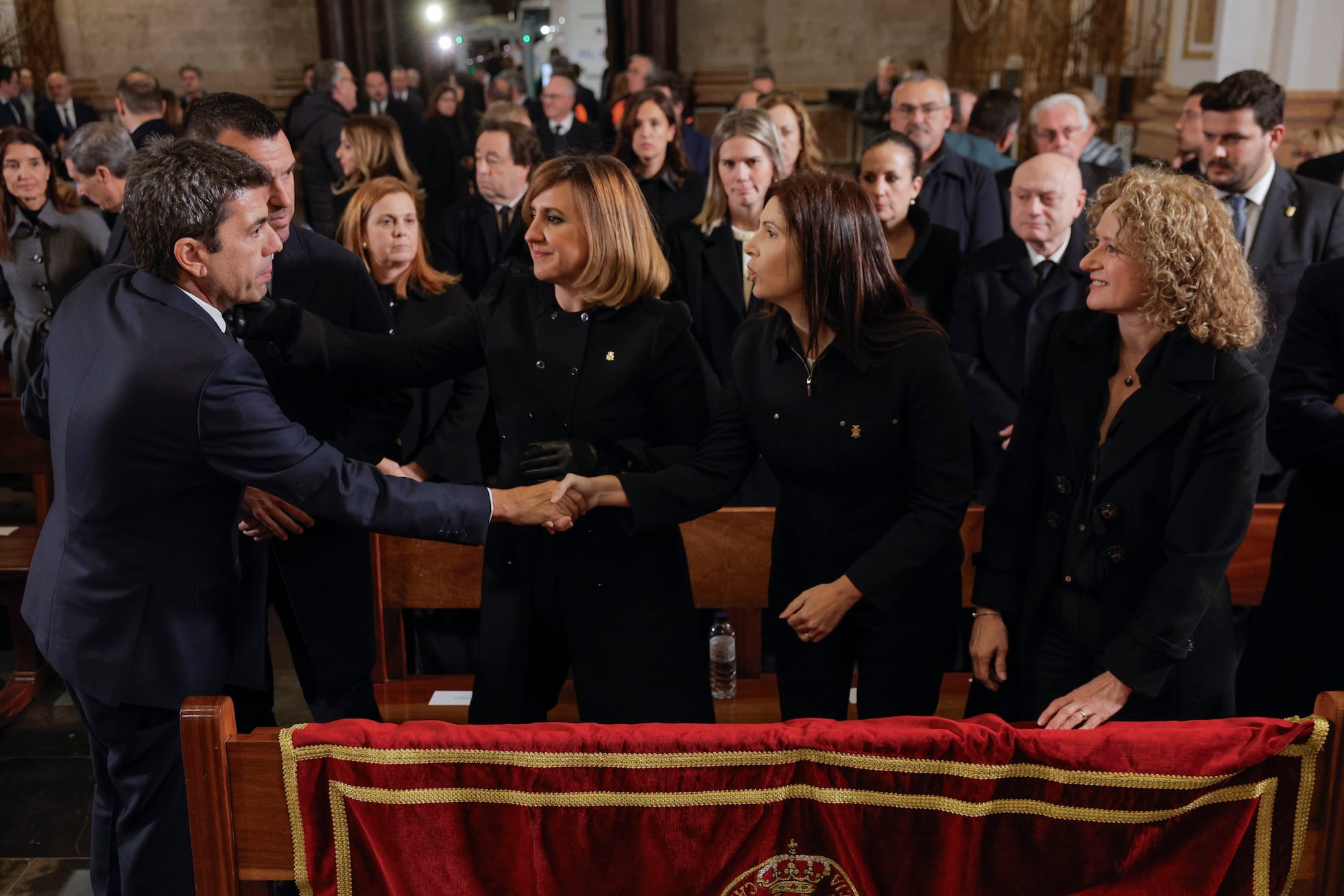 El funeral por las víctimas de la dana, en imágenes | Fotos | España ...