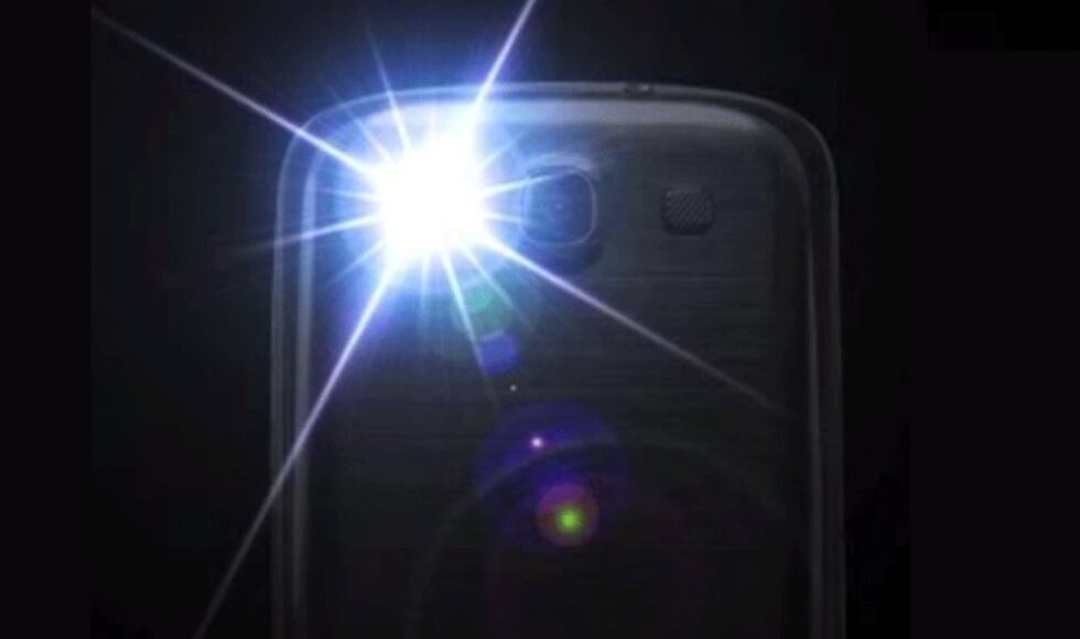 Configura el móvil para que el LED del Flash te avise de llamadas y ...