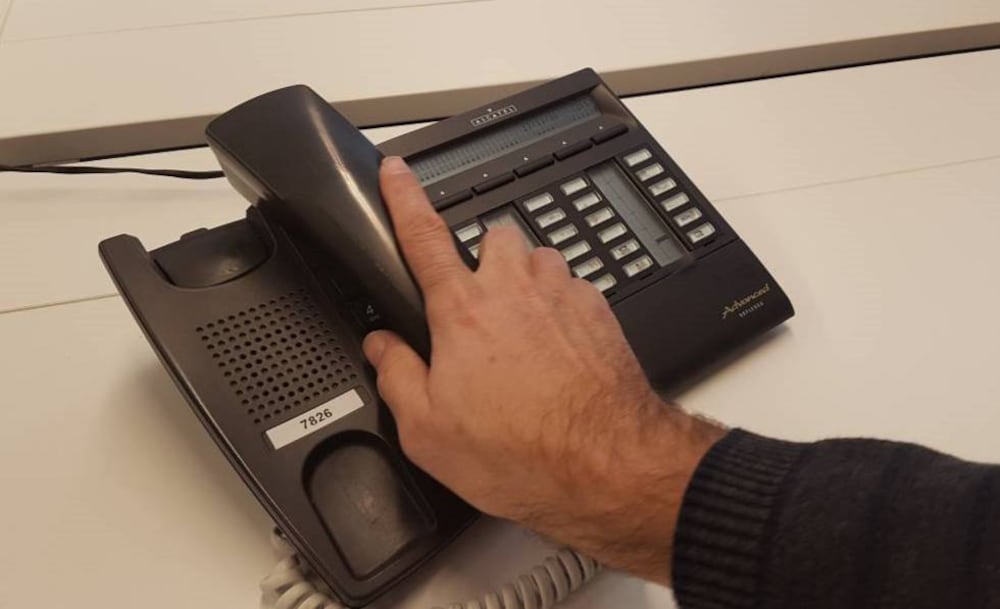 Avería: Una incidencia en Telefónica deja sin teléfono fijo e internet ...