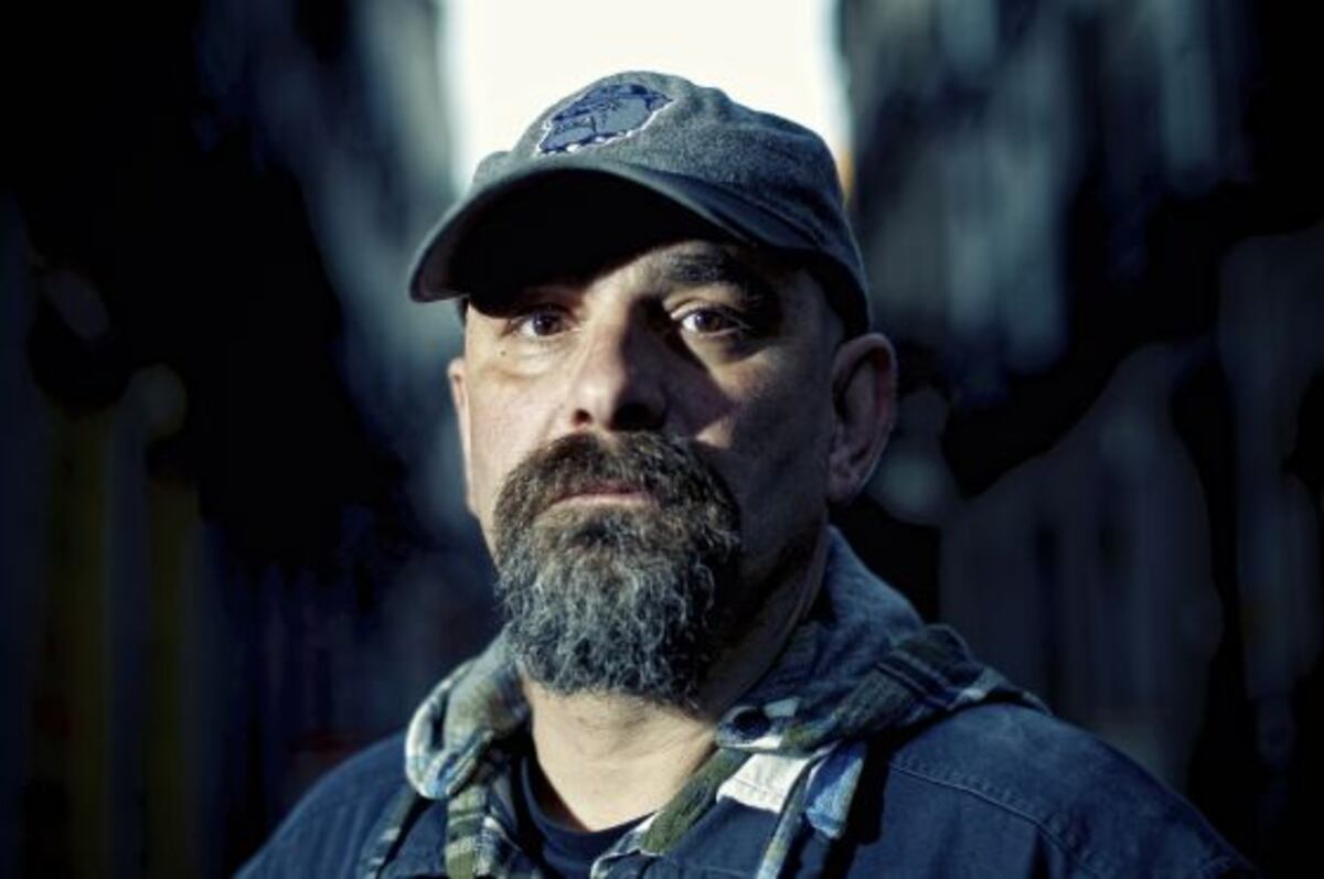 'Hippy cop' who took part in 15-M assembly sees sanction overturned by ...