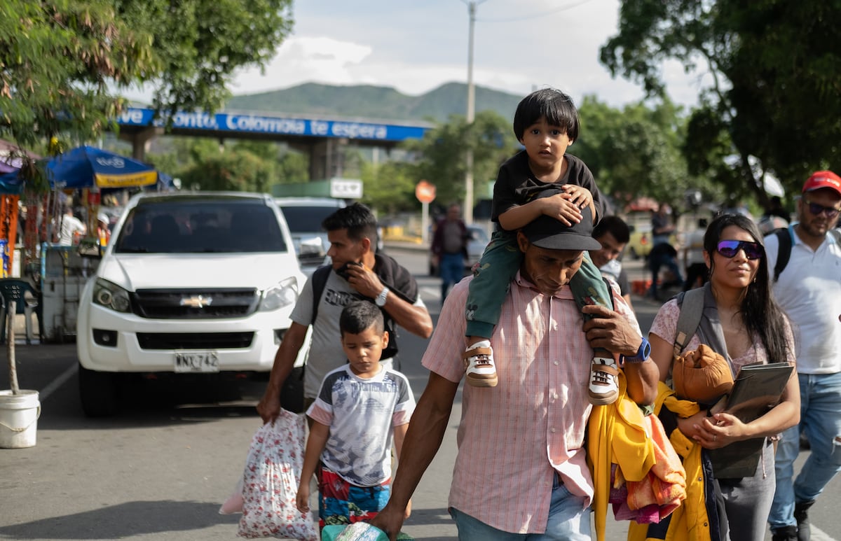 Colombia se prepara con cautela ante una posible migración masiva de ...