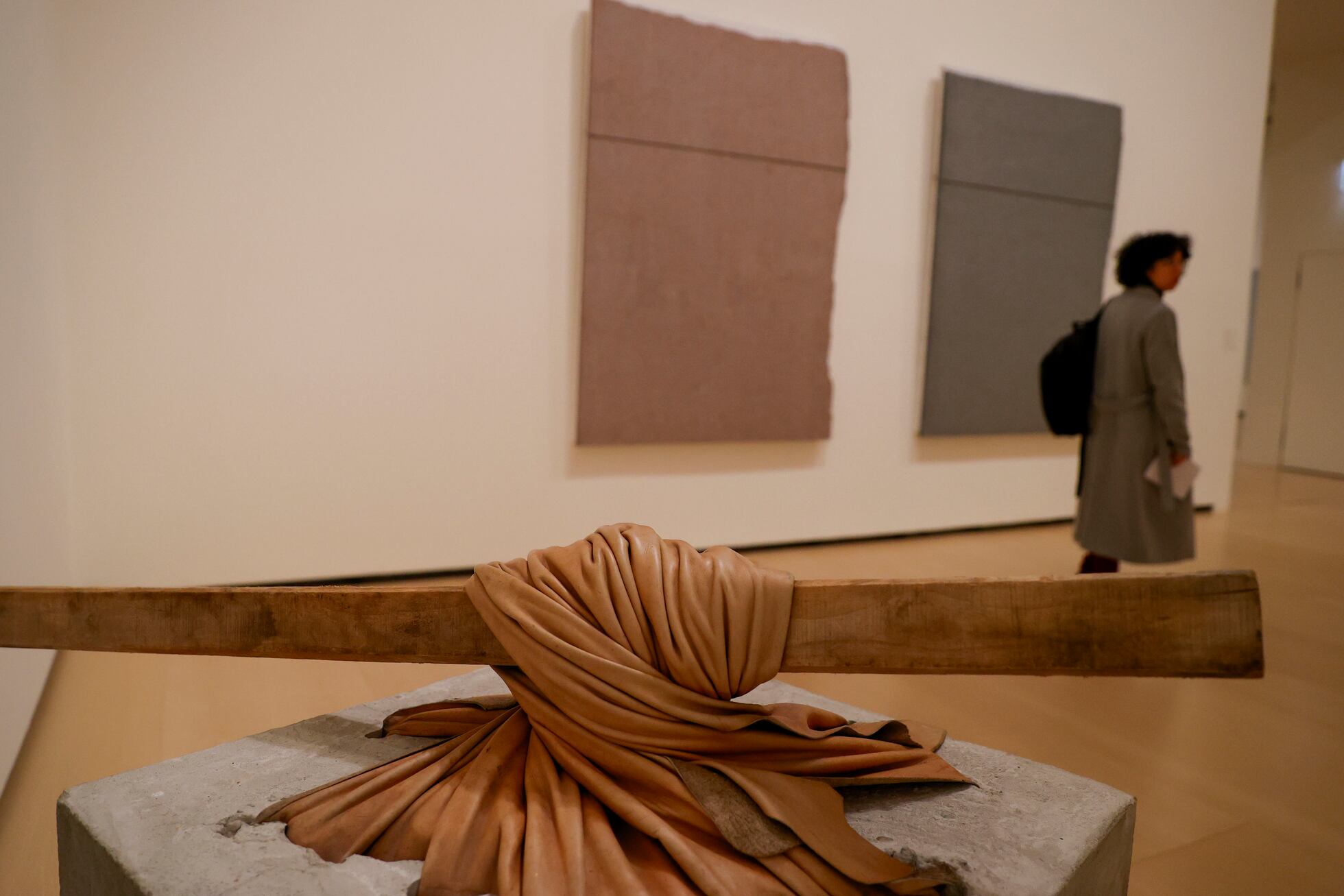 El Guggenheim Bilbao inmortaliza a Giovanni Anselmo, el poeta de la ...