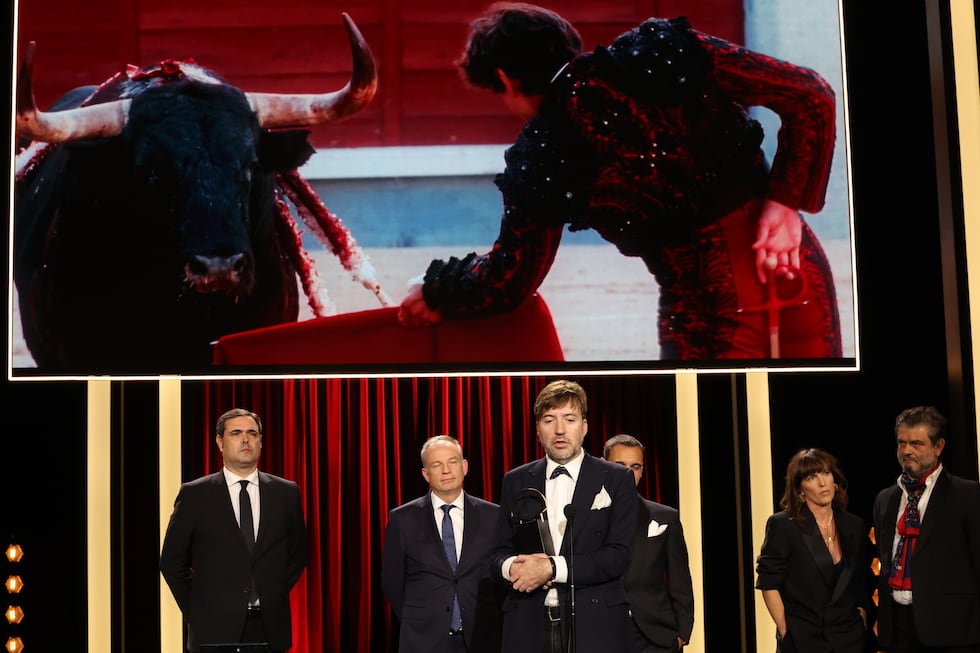 ‘Tardes de soledad’ es un experimento de cine, pero no una película de ...