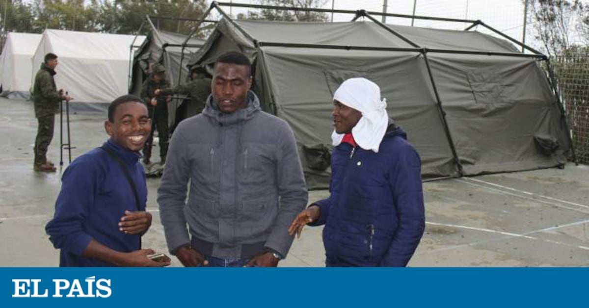 Spain's frontier with Africa: Spain struggles with spike in migrant ...