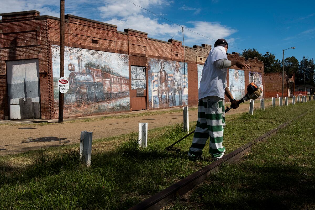 Jay-Z-funded lawsuits end as Mississippi improves prison | U.S. | EL ...