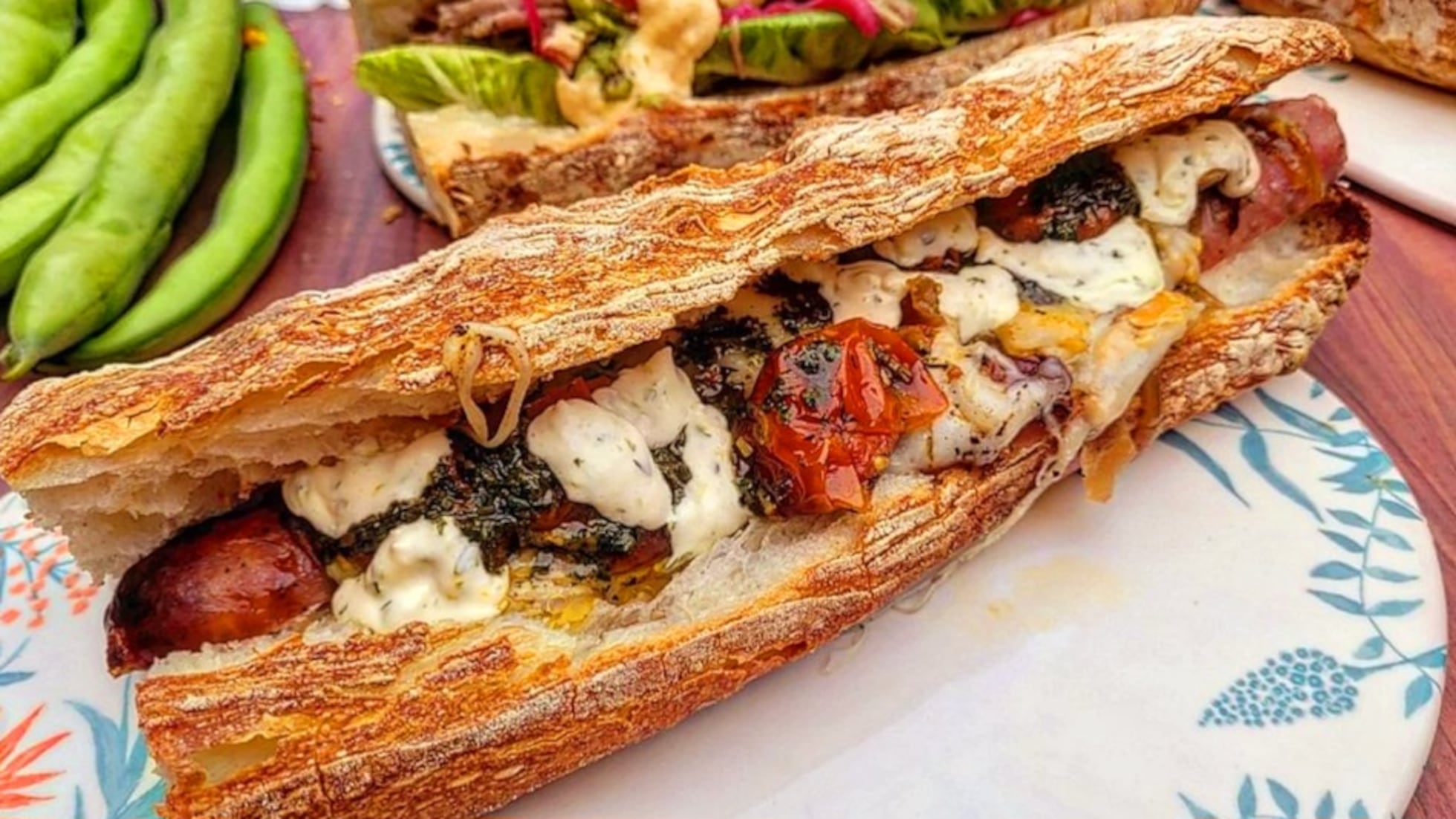 El mejor bocadillo de España es de pollo y beicon y se come en ...