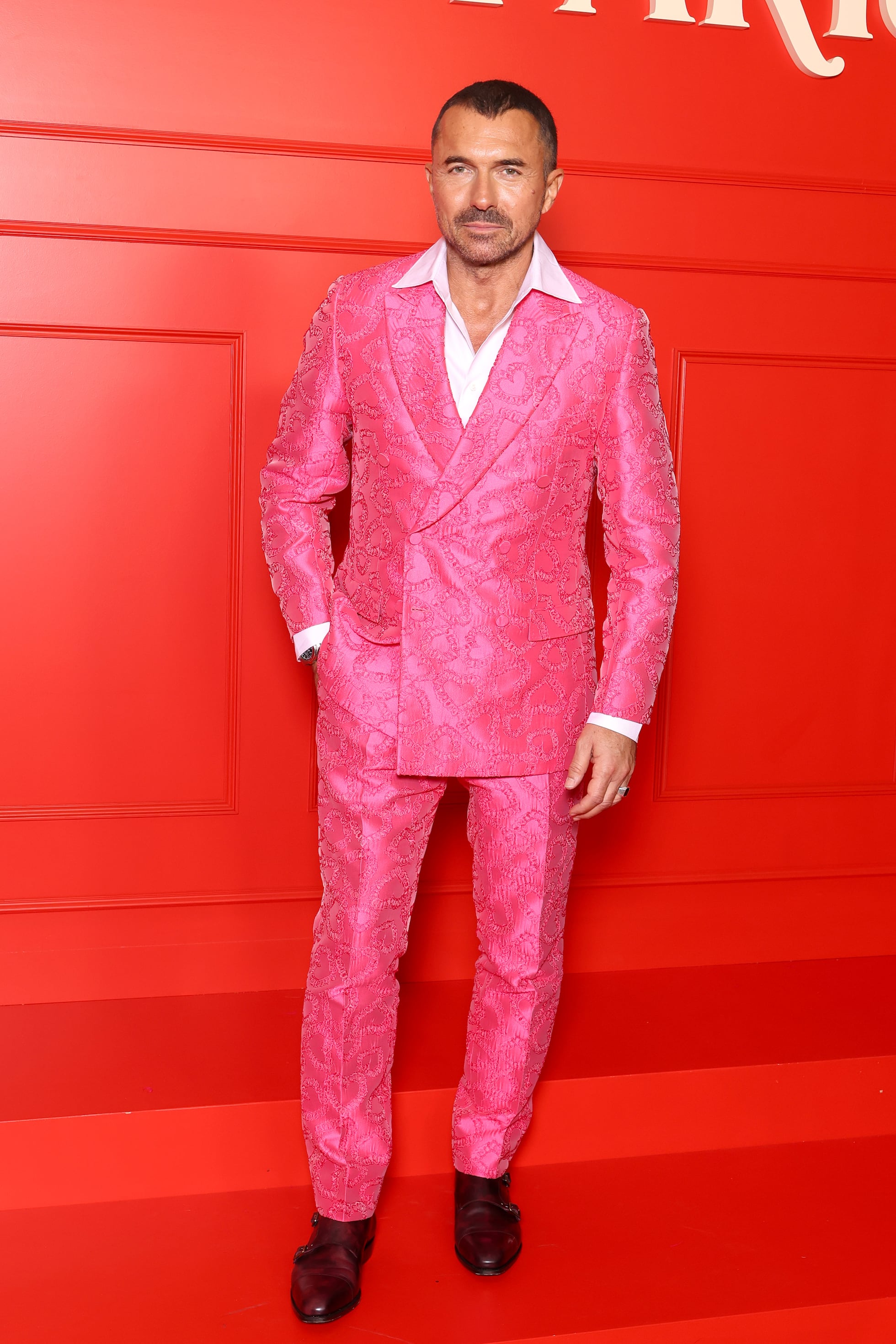 La alfombra roja del estreno de la quinta temporada de ‘Emily in Paris’: mucha moda y joyas de ...