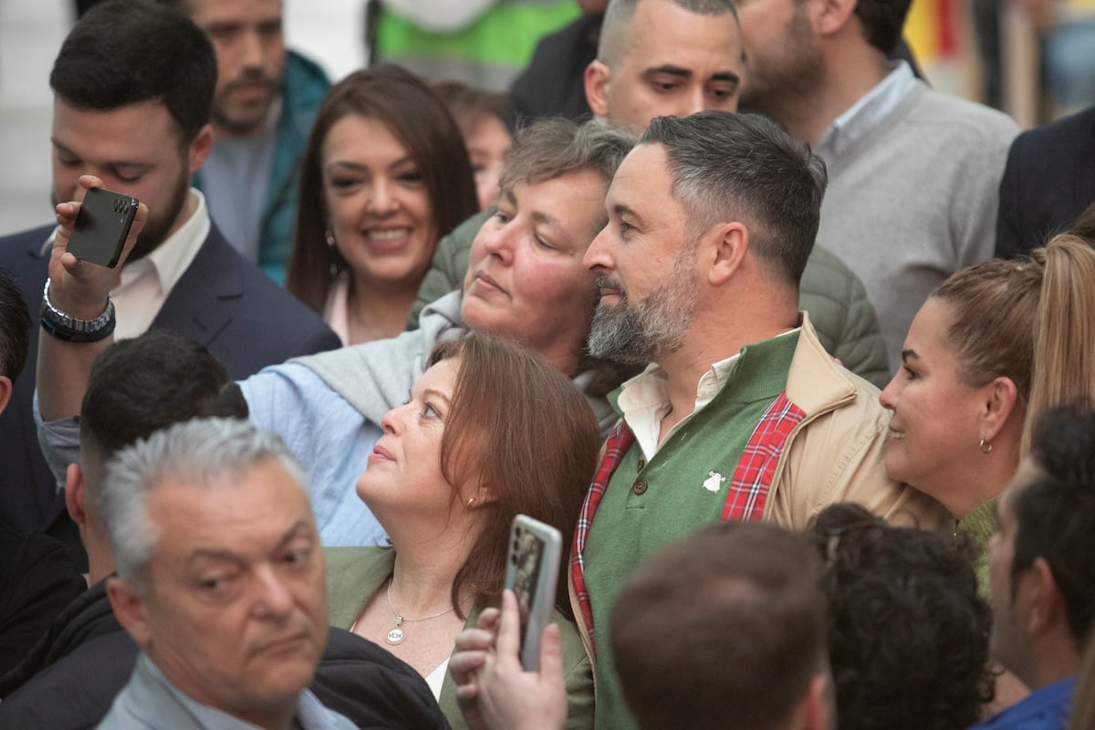 Spanish far-right party Vox campaigns on illegal immigration using ...