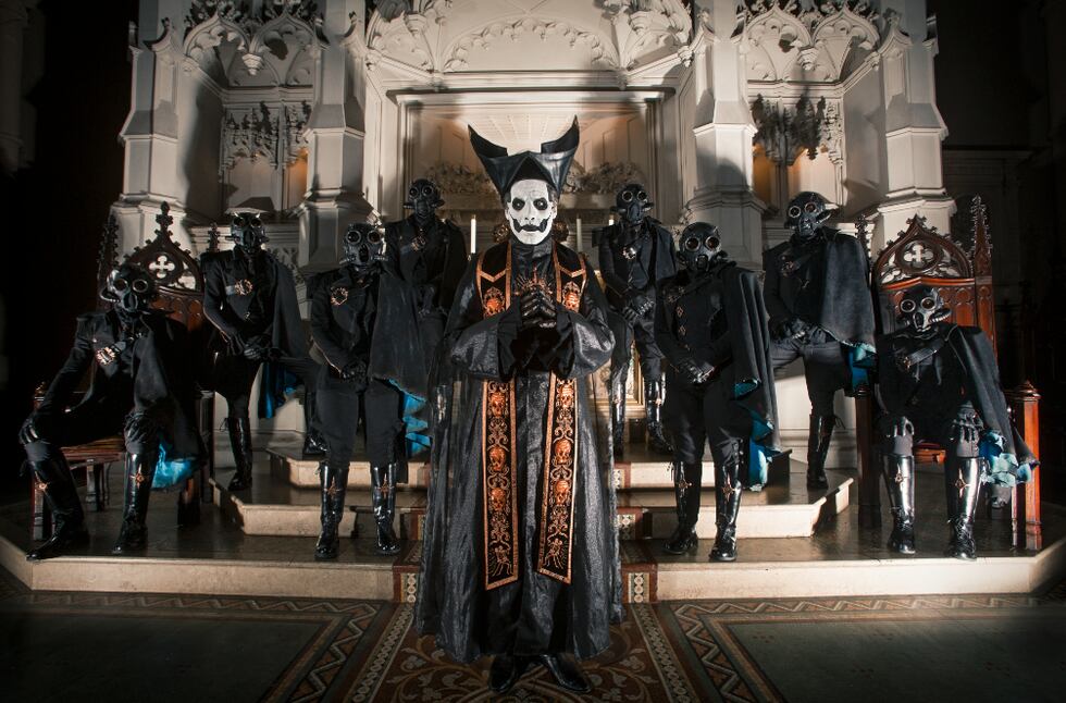 Ghost: cómo un grupo que ocultó las identidades de sus miembros llegó a ...