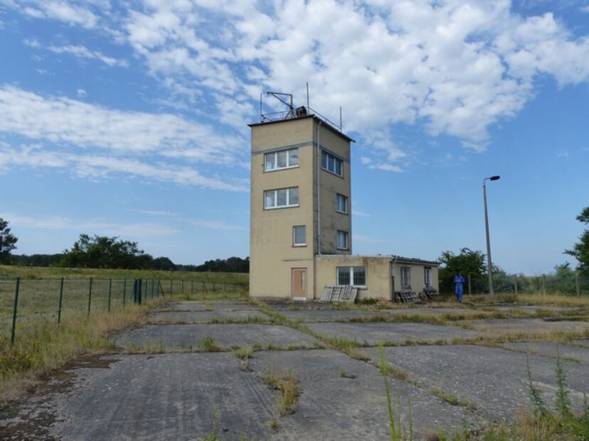 Se subasta en Berlín una antigua torre de vigilancia fronteriza de la ...