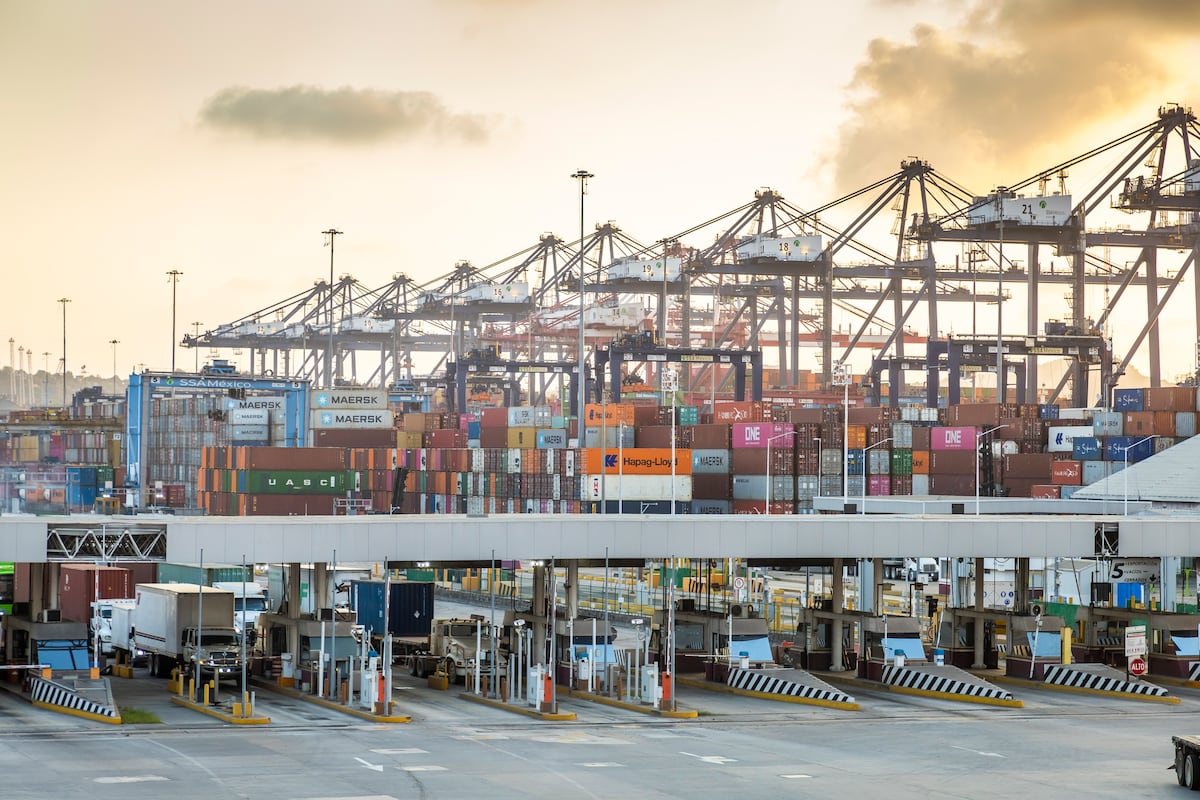 The trade route from China to Mexico soars by 60% in January and ...