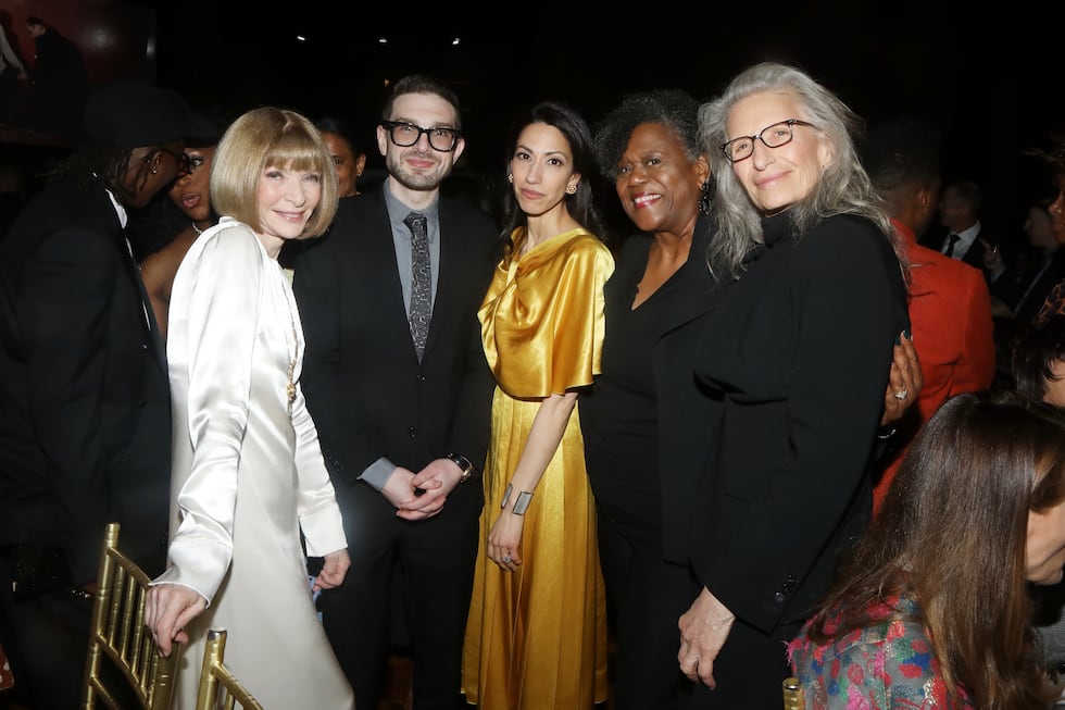 La ‘realeza’ estadounidense se va de boda: Huma Abedin y Alex Soros se ...