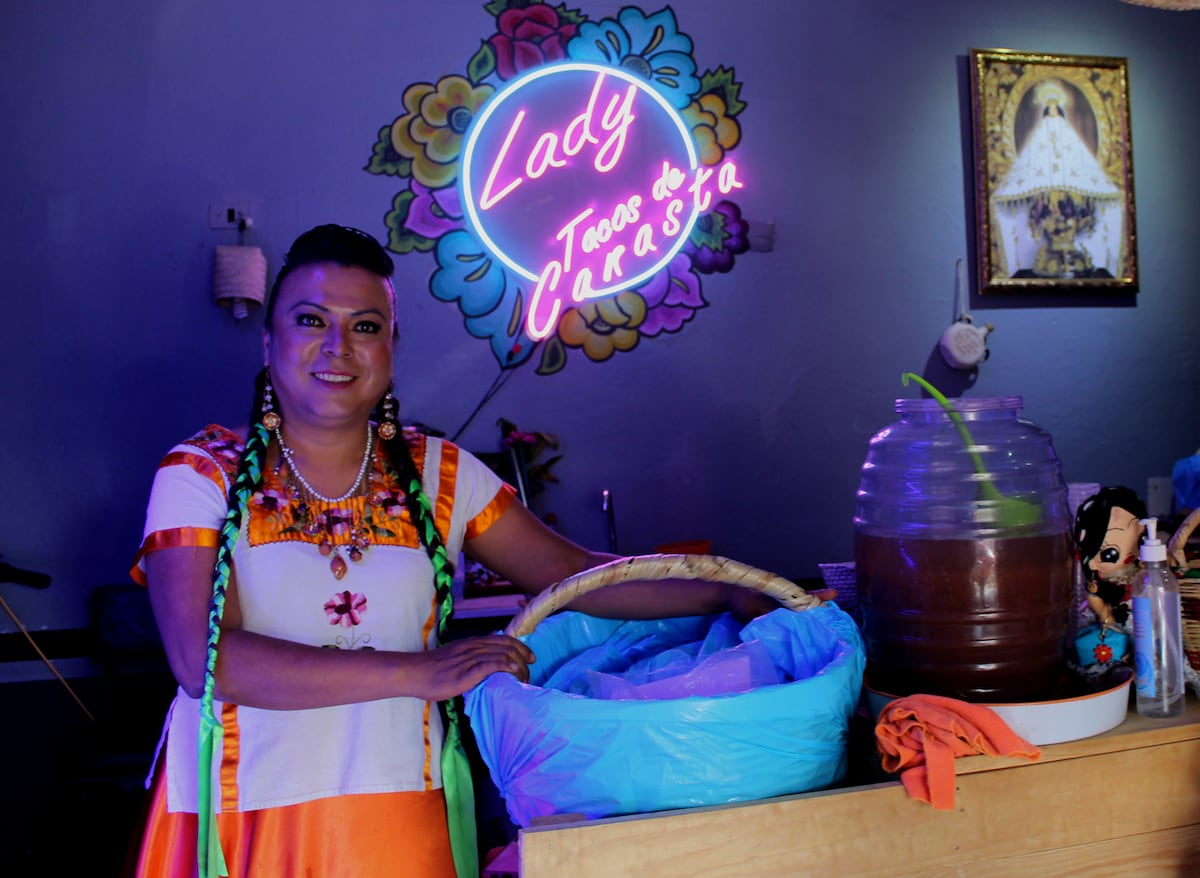 LGTBI+: Lady Tacos, la vendedora ambulante mexicana que desafía los ...