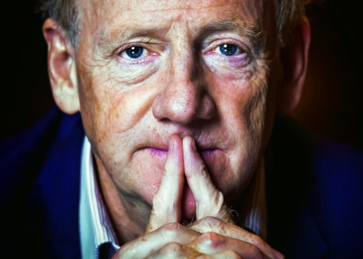 John Ralston Saul: “No hay razón para salvar a los bancos” | EL PAÍS ...