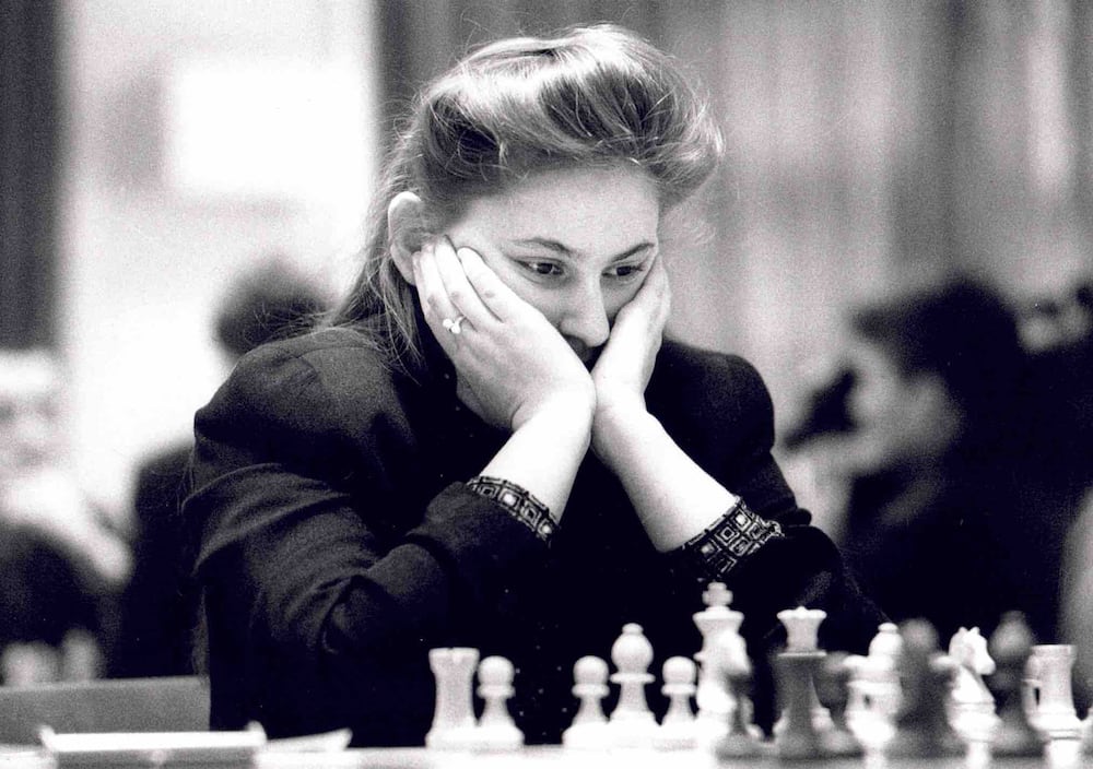 Crítica de documental: Judit Polgar, la maestra del ajedrez educada ...