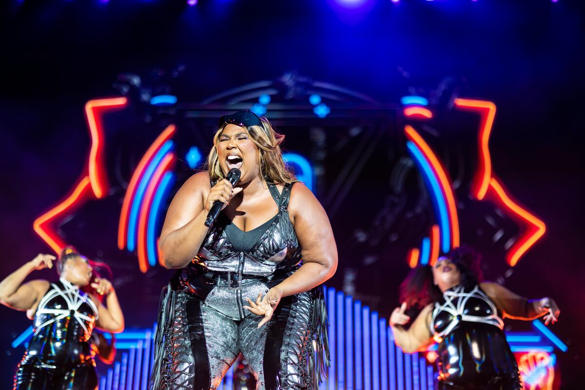 Lawsuit by former dancers accuses Lizzo of sexual harassment and ...