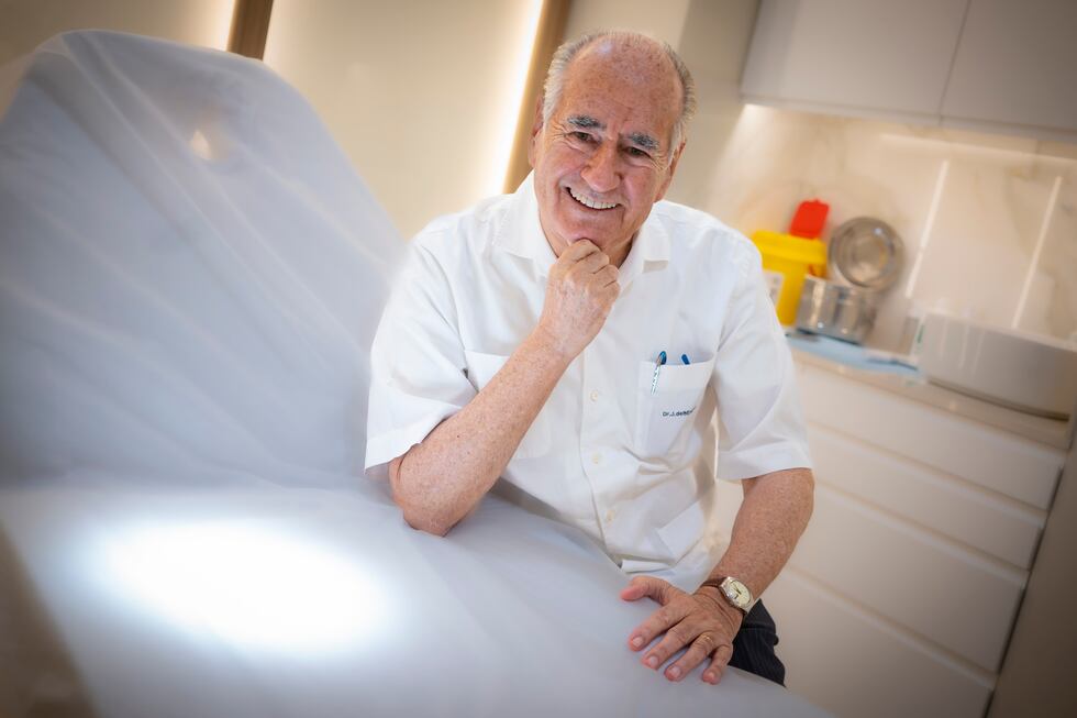 Javier de Benito: “Antes que cirujano plástico, soy médico: curo el ...