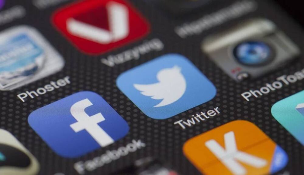 Twitter pide tu ayuda para combatir a las 'fake news' y 'deep fakes ...