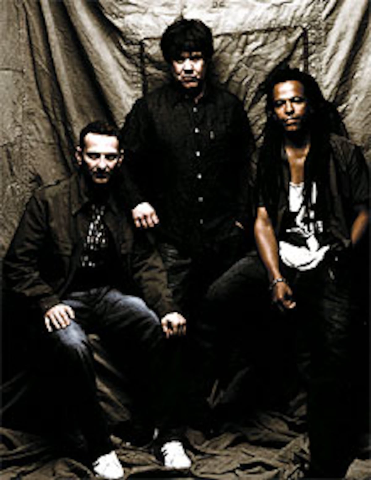 Gary Moore, en el centro, con los componentes de Scars. | Revista de ...