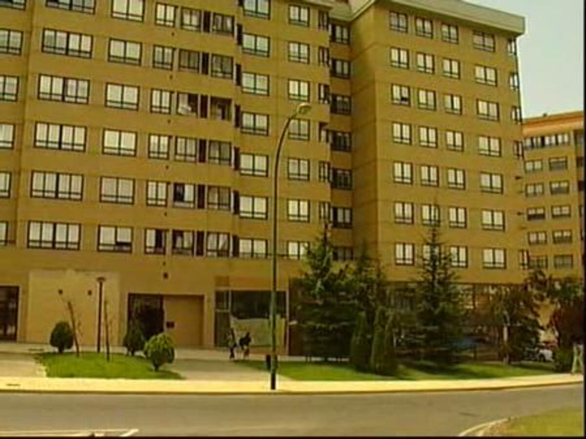 Una Mujer Mata A Su Madre De 67 Años Y A Su Hijo De Tres Noticias De