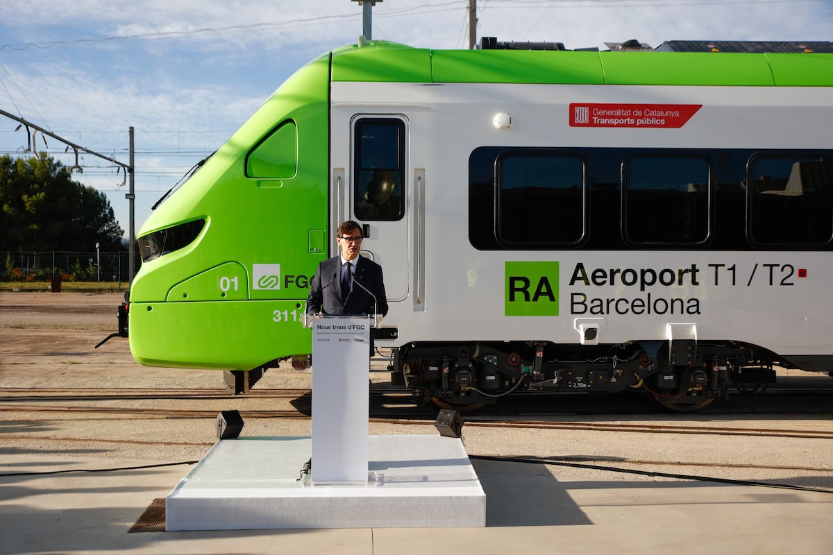 El nuevo tren que conectará el centro de Barcelona con el aeropuerto ...
