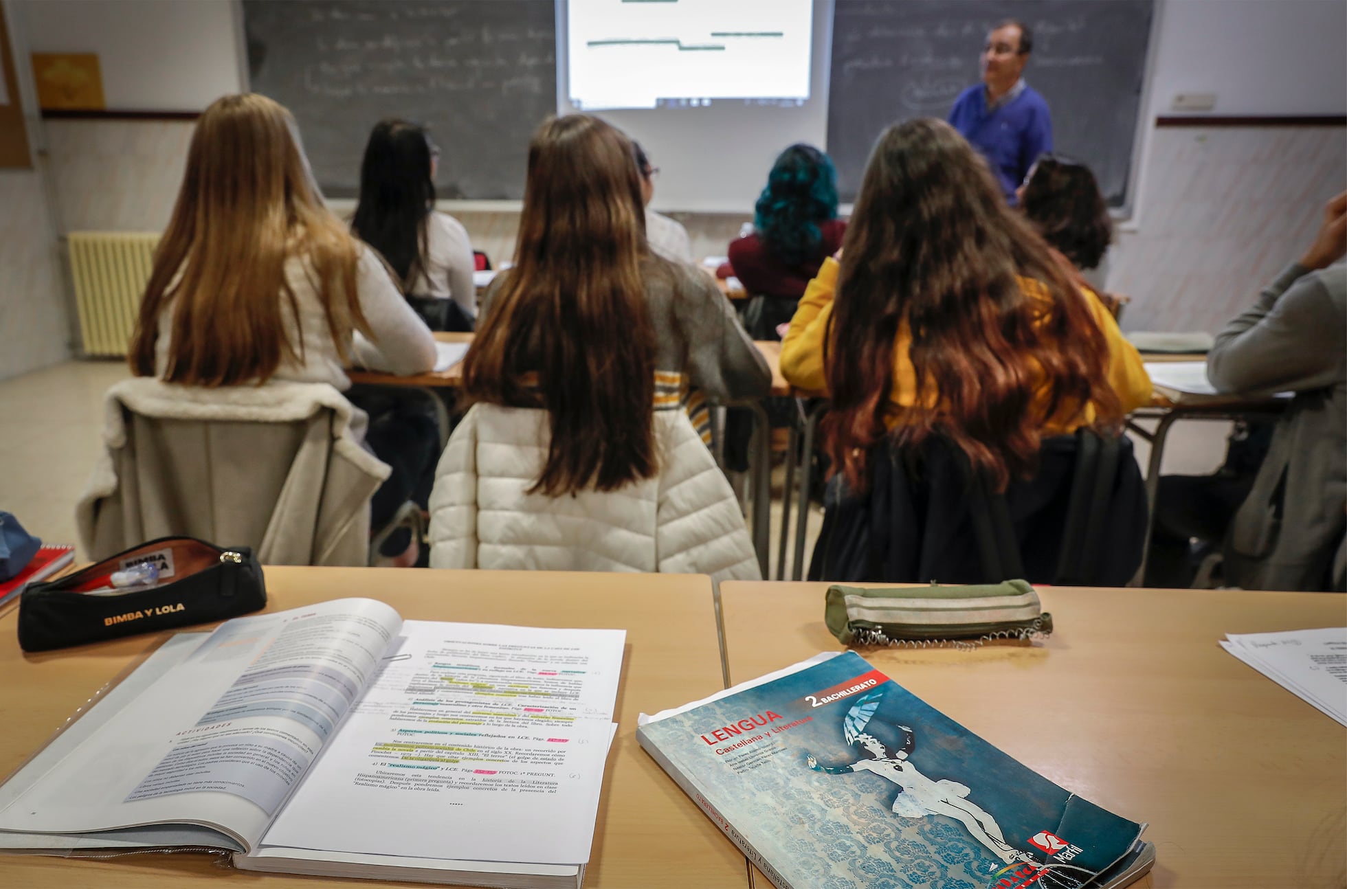Los alumnos que leen libros de más de 100 páginas llevan un curso de ...