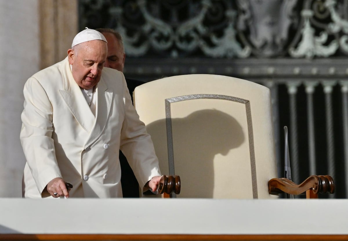 Pope Francis receives relatives of Israeli and Palestinian victims ...