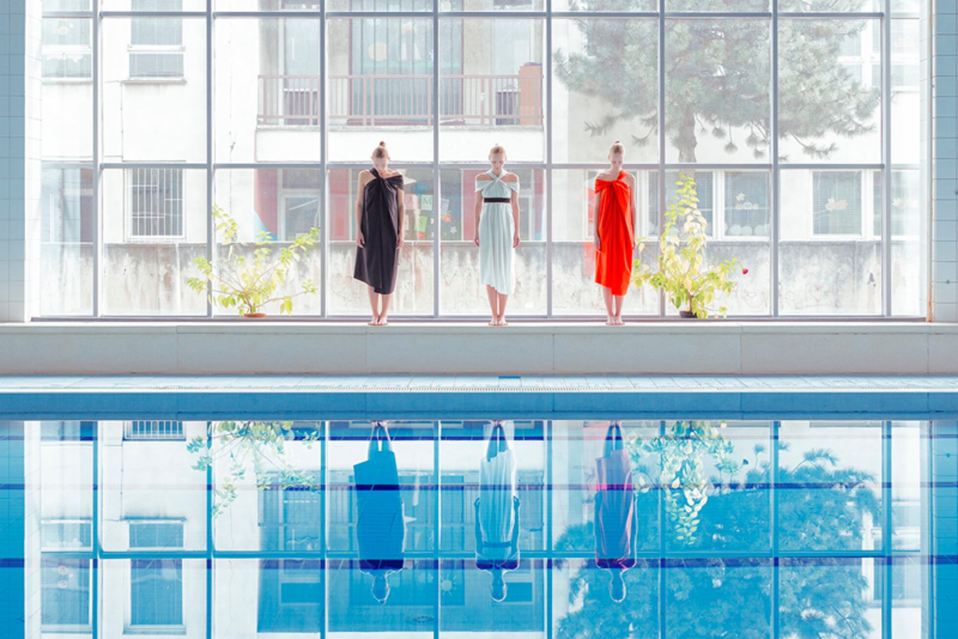La fotógrafa de piscinas que cautivó al mundo de la moda | S Moda ...