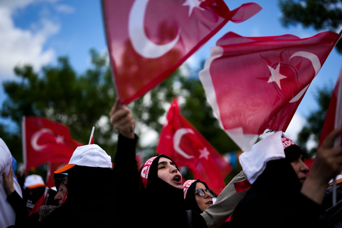 As Turkey heads to runoff presidential race, domestic issues loom large ...