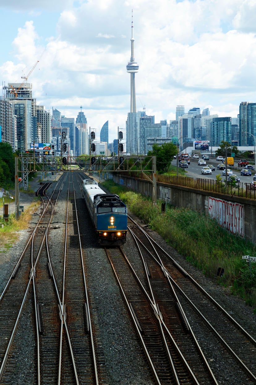 Canada first: From Montreal to Toronto by train | International | EL ...